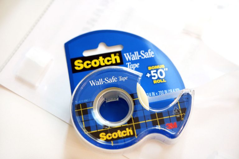 How to Create a Colorful School Themed Mini Gallery Wall ...