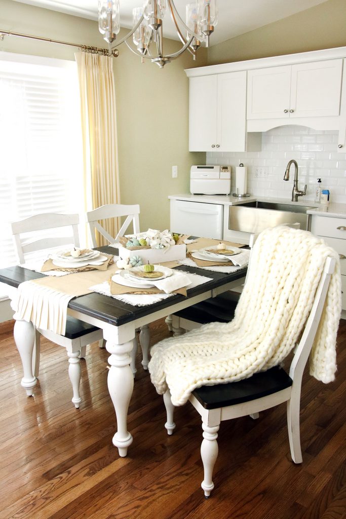 Fall Decorated Tablescape {Kitchen Reveal 2 of 3} - CurlyCraftyMom.com